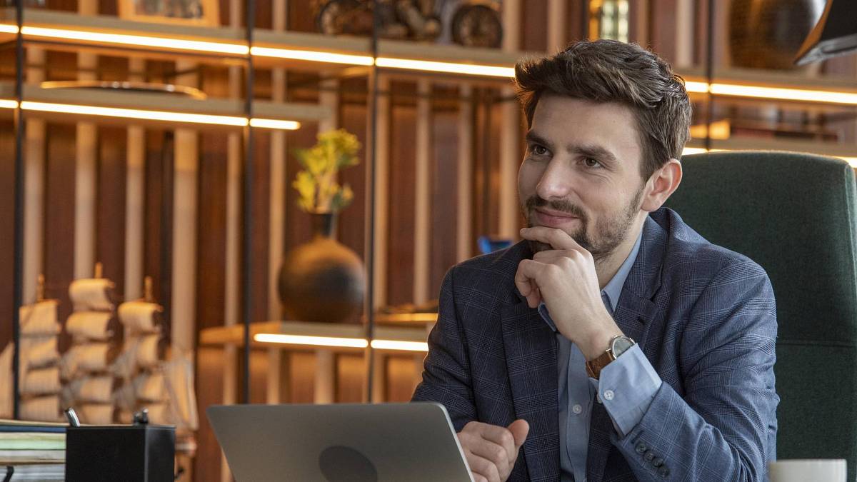 Vašek Matějovský má náročný život. Natáčení střídá | KINOTIP2.cz Vašek Matějovský má náročný život. Natáčení střídá | KINOTIP2.cz